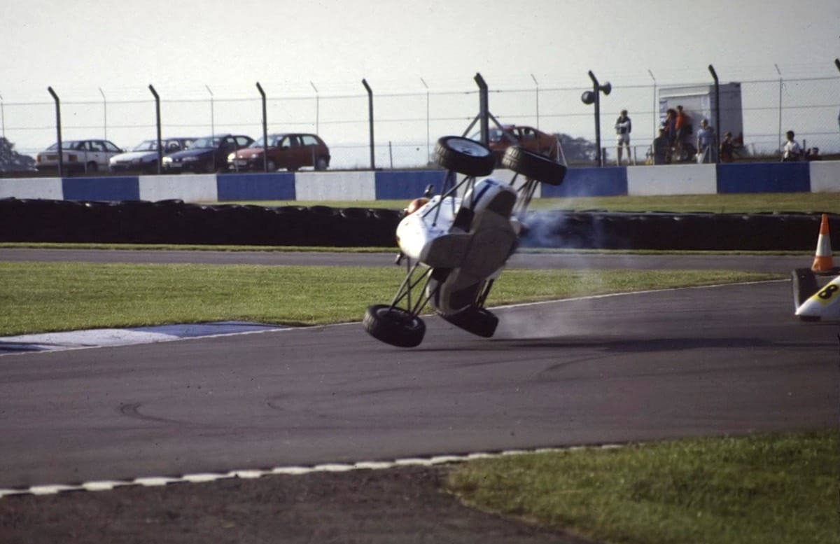 Spectacular Formula Ford Crash.. - A.M.PHOTOBLOG
