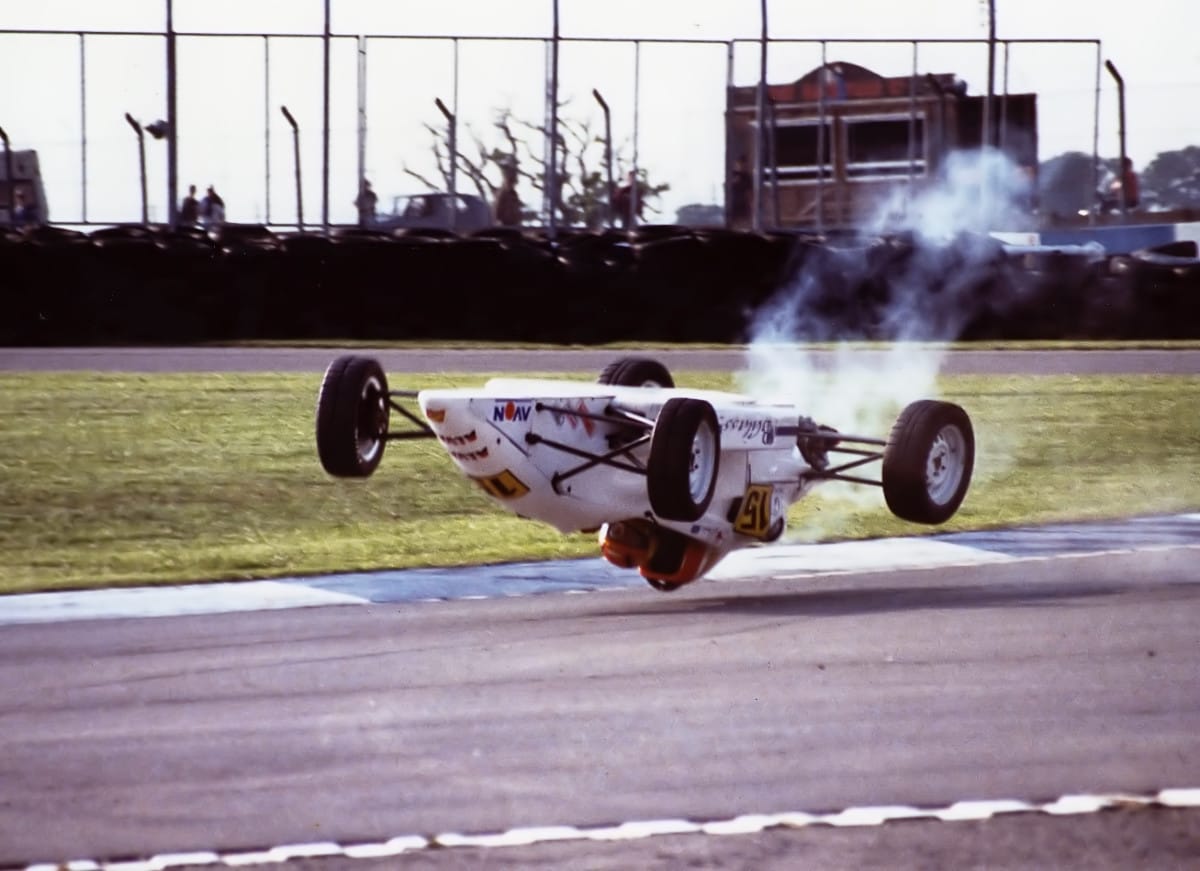 Spectacular Formula Ford Crash.. - A.M.PHOTOBLOG